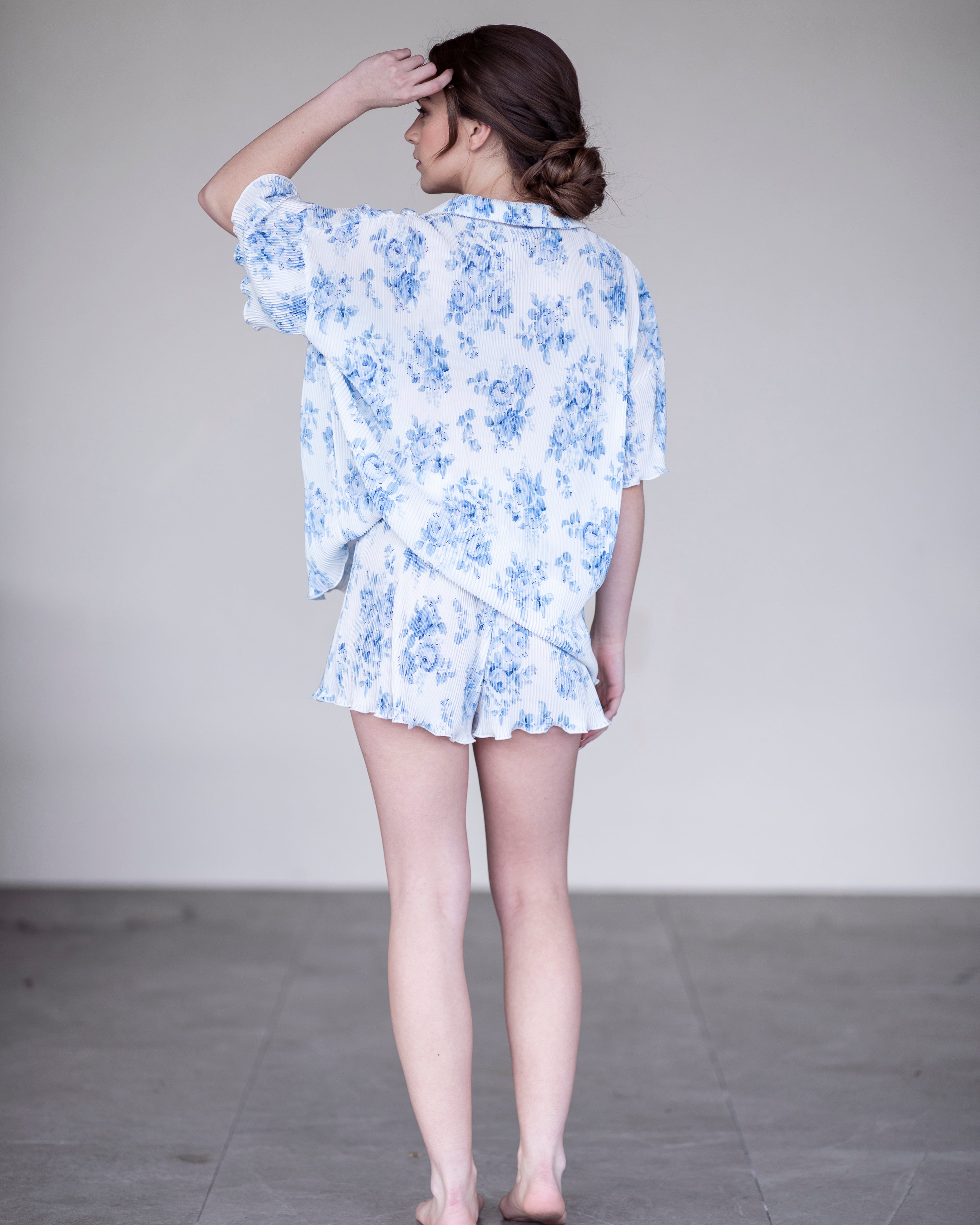 white short sets – Waverles